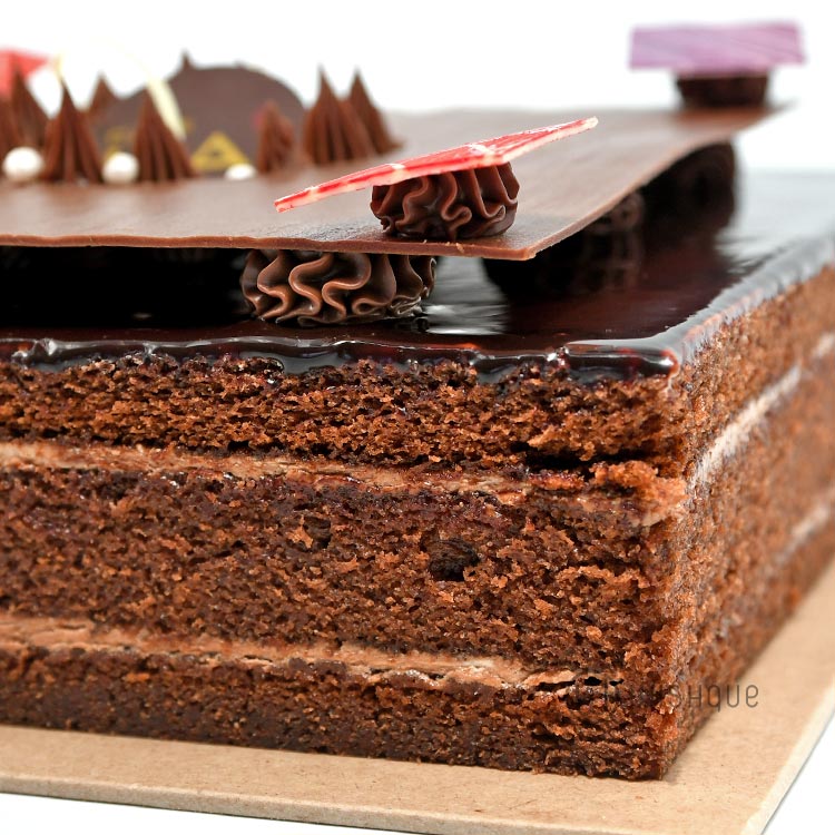 Hilton Eggless Chocolate Butter Cake - Wishque | Sri Lanka's Premium ...