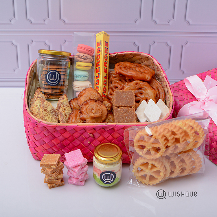 Avurudu Delights Sweets Hamper - Wishque | Sri Lanka's Premium Online ...