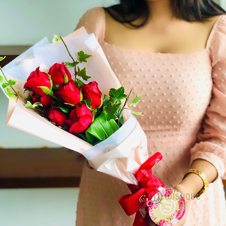 Seven Red Rose Bouquet - Rose Arrangements | Wishque