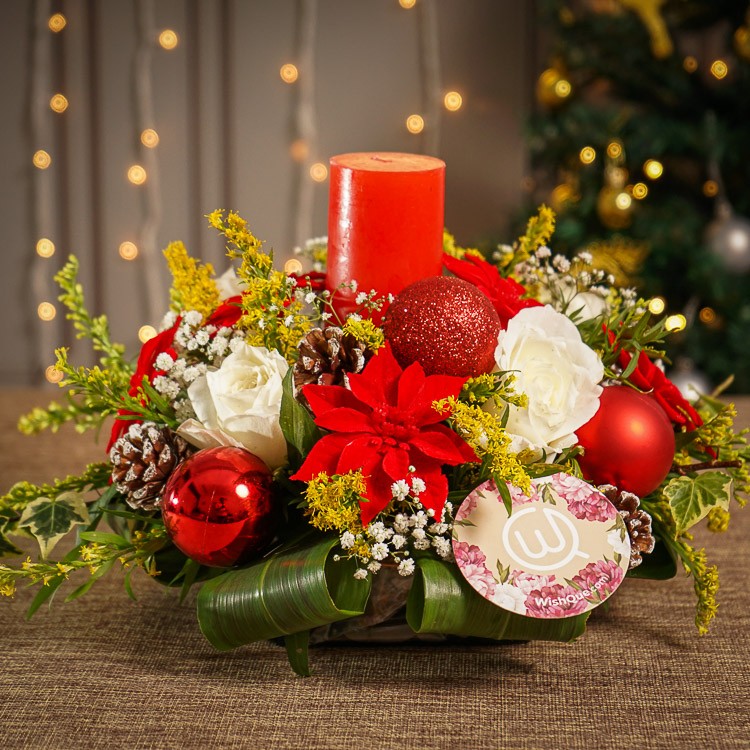 Candle Light Dinner Christmas Centerpiece - Christmas Flowers | Wishque